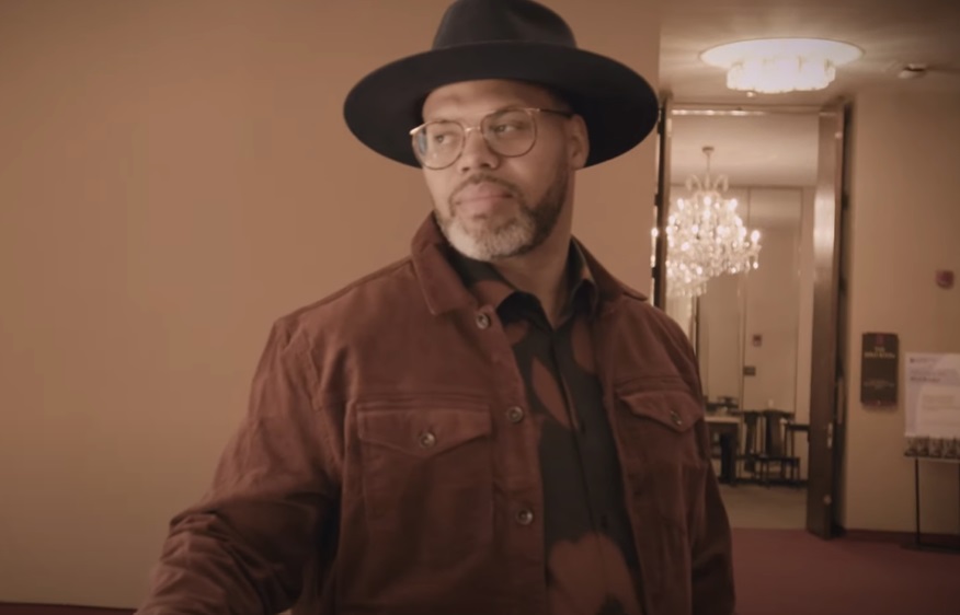 Eric Roberson Releases Video For Latest Single "You" - YouKnowIGotSoul.com